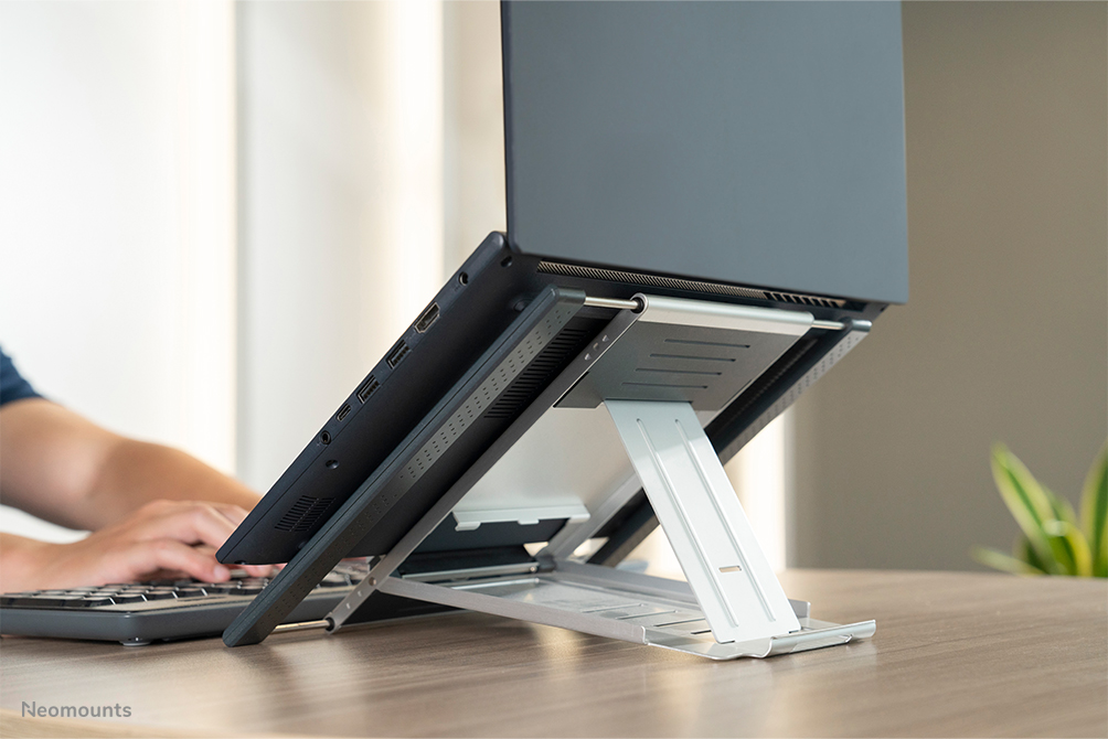 NSLS100 - Neomounts foldable laptop stand - Neomounts